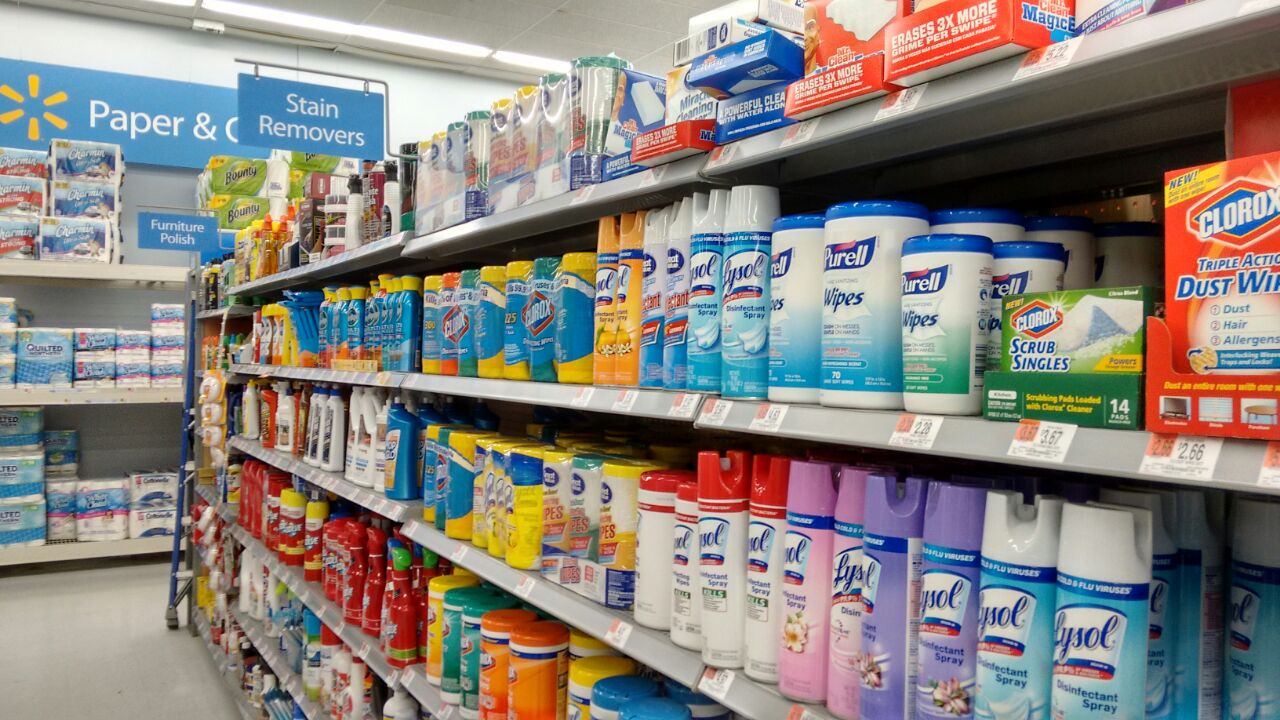 5 Tips for Dealing with Toddler Mess * Moms and Crafters