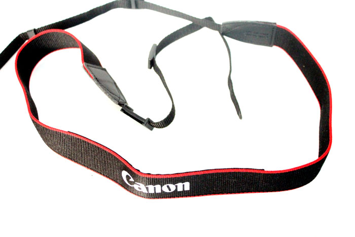 Upgrade a Camera Strap Tutorial * Moms and Crafters