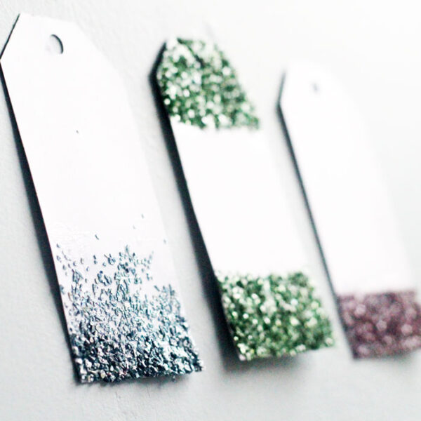 Make glitter gift tags - that won't shed! * Moms and Crafters