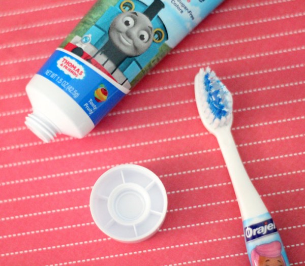 8 Tooth Brushing Tips for Toddlers * Moms and Crafters