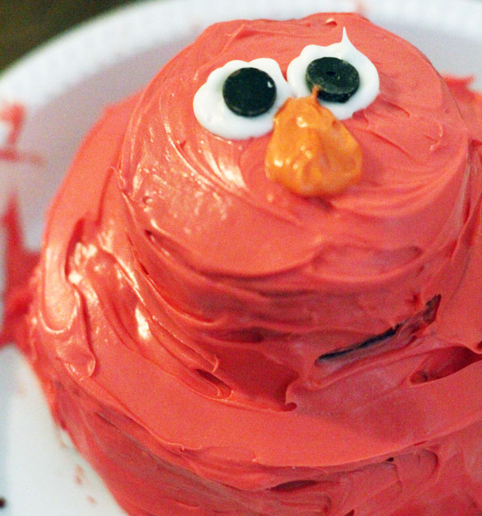 Elmo Birthday Cake (Cakelettes) * Moms and Crafters