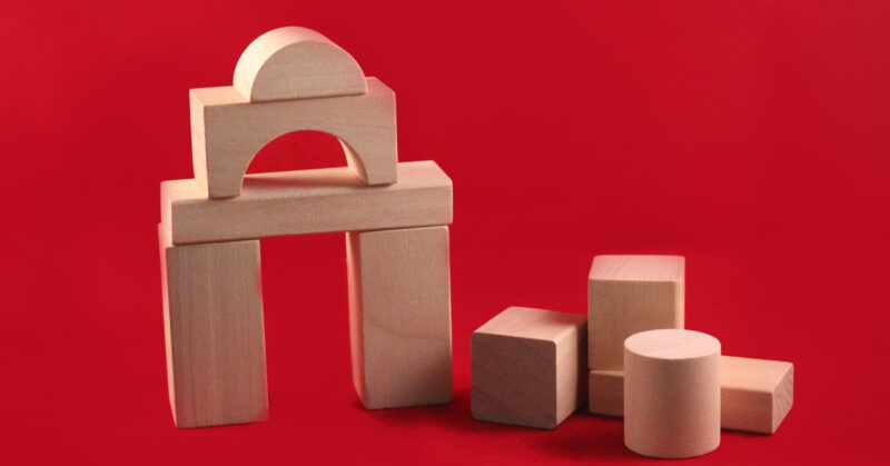 8 Essential Toys for Toddlers * Moms and Crafters