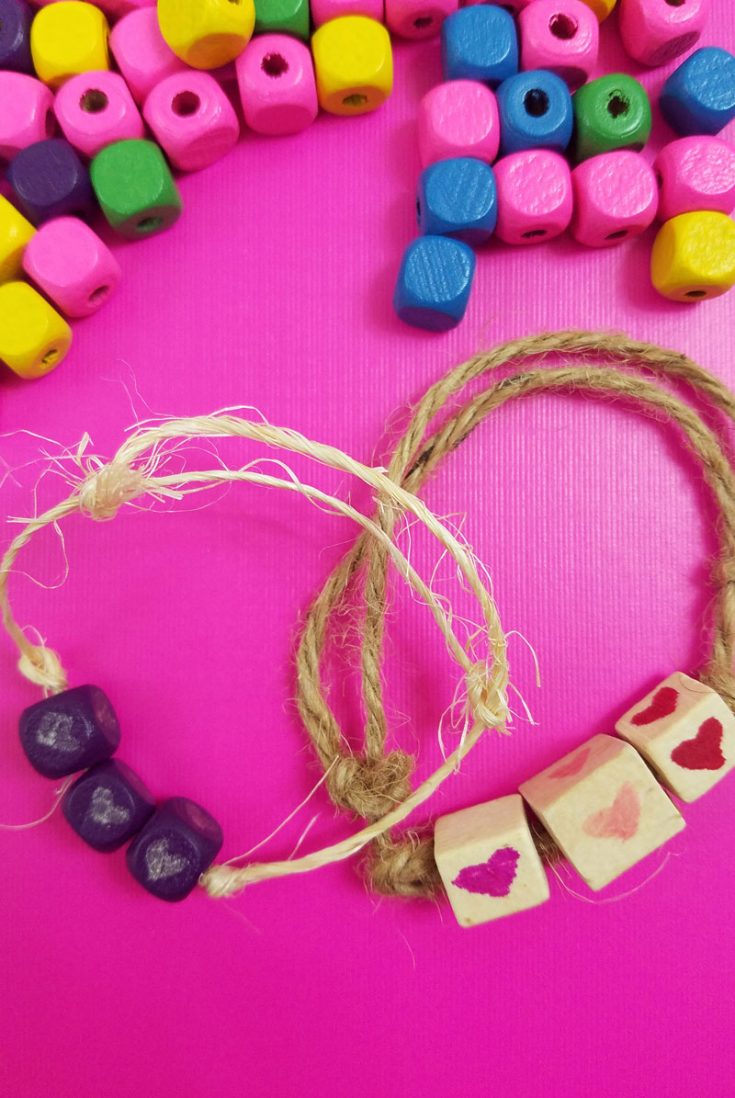 Heart Friendship Bracelets Tutorial * Moms and Crafters