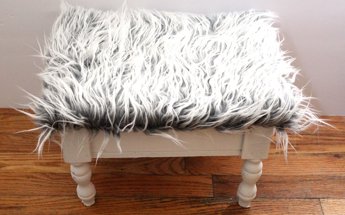 Faux Fur Stool Makeover - Quick & Easy! * Moms and Crafters