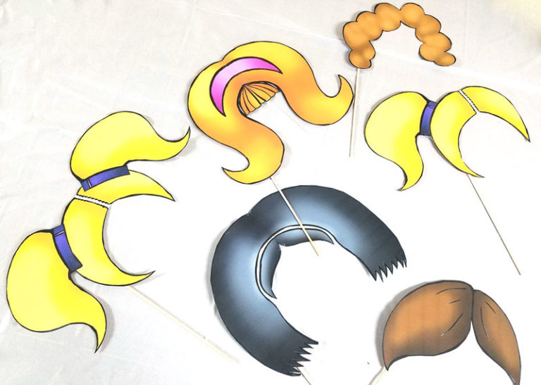 Photo Booth Props - Big Hair Styles * Moms and Crafters