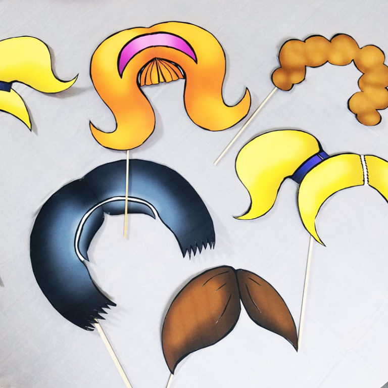 Photo Booth Props - Big Hair Styles * Moms and Crafters