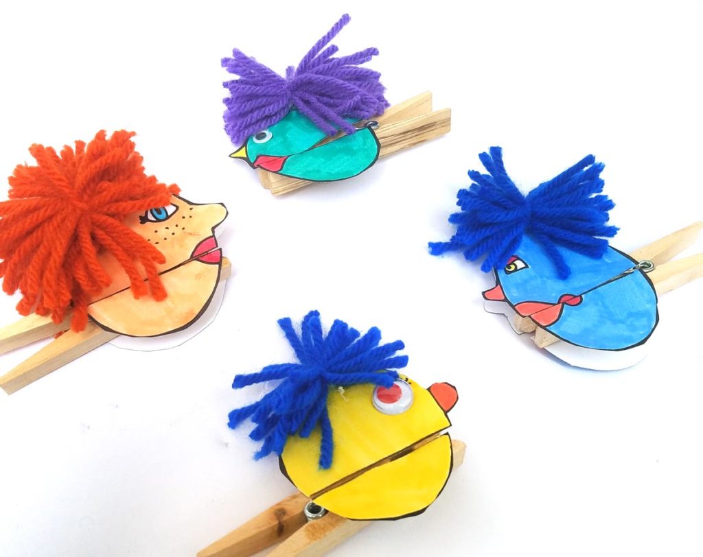 Clothespin Paper Puppets - free printable * Moms and Crafters