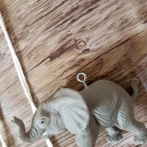 Animal Wall Hanging for the Playroom or Nursery * Moms and Crafters