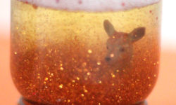 Recycled crafts Archives - Moms and Crafters