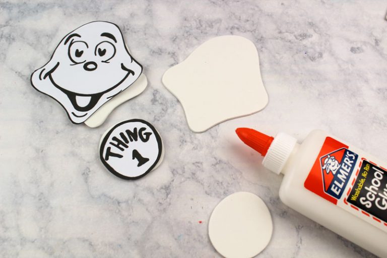 Thing 1 and Thing 2 Puppets - Free Printable Template * Moms and Crafters