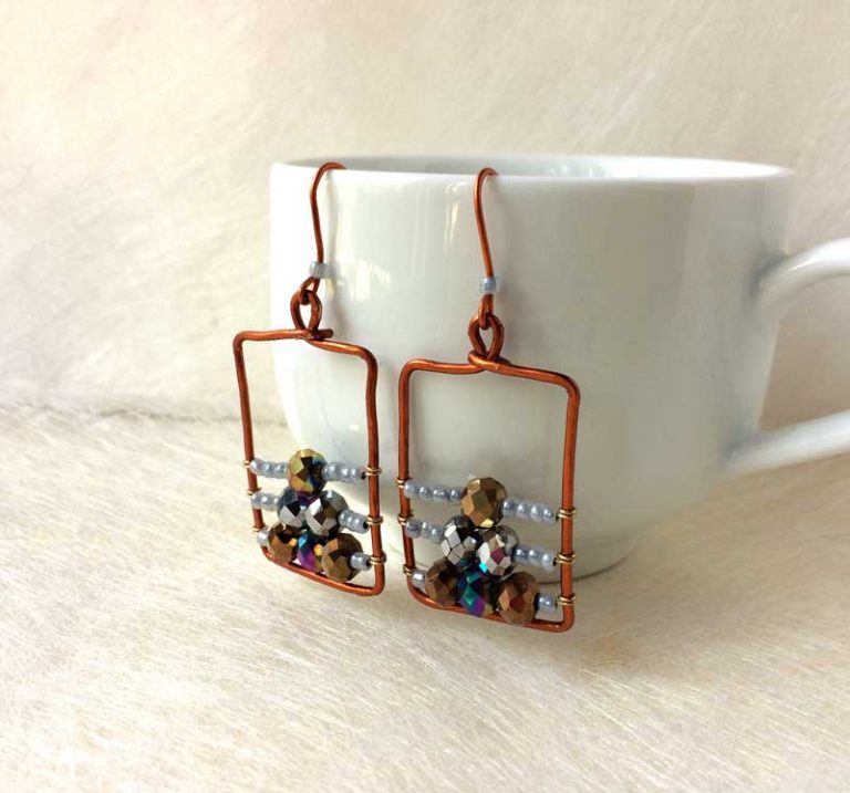 Wire Wrapped Earrings Tutorial - Beaded Frames * Moms and Crafters