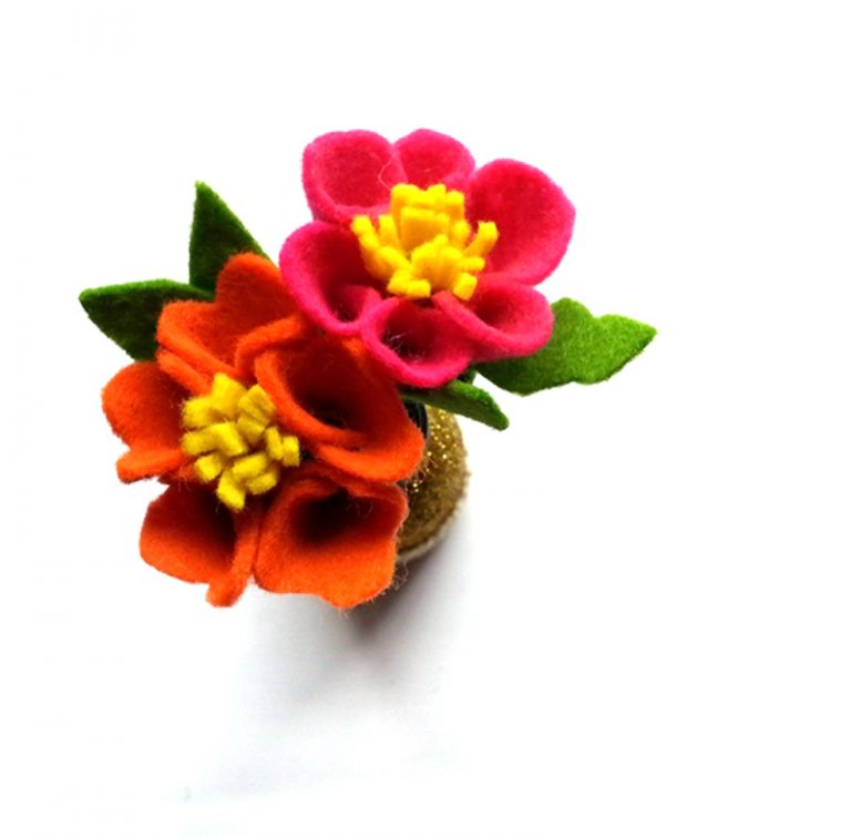 Felt Flower Template - Drinking Straw Flower Craft * Moms and Crafters