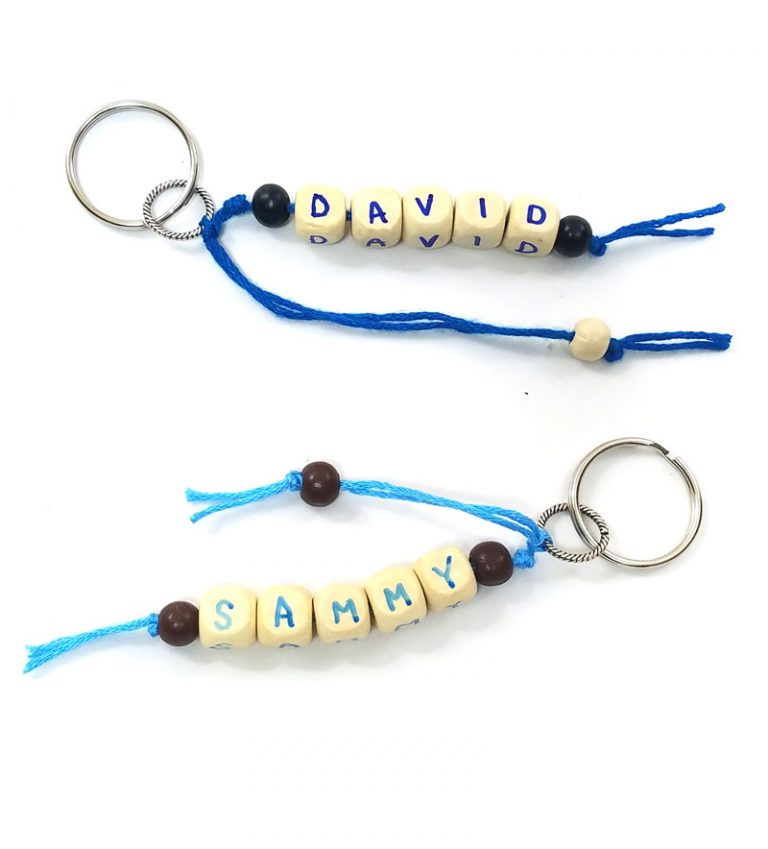 Name Keychains - a fun craft idea for kids! * Moms and Crafters