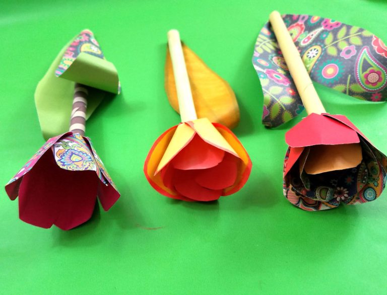 Paper Tulips - Free Printable Paper Flower Template * Moms and Crafters