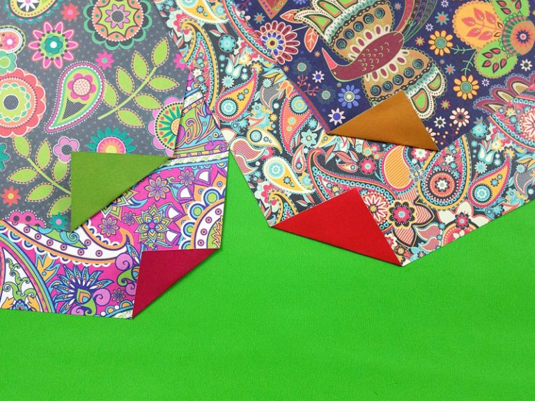 Paper Tulips - Free Printable Paper Flower Template * Moms and Crafters