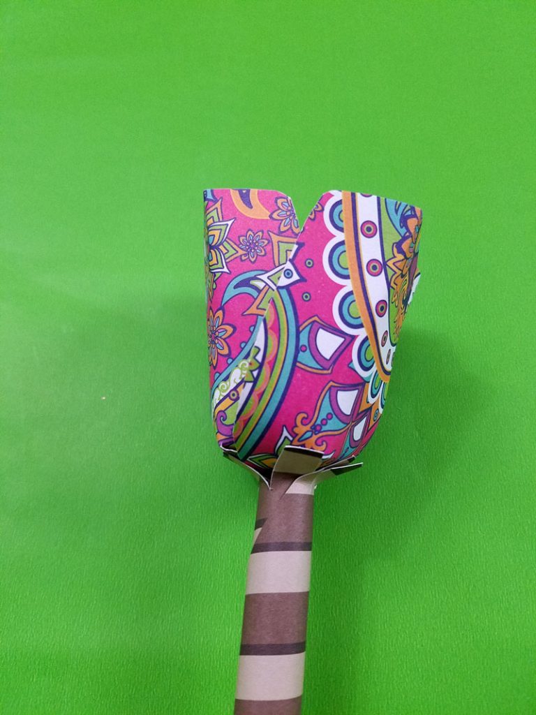 Paper Tulips - Free Printable Paper Flower Template * Moms and Crafters