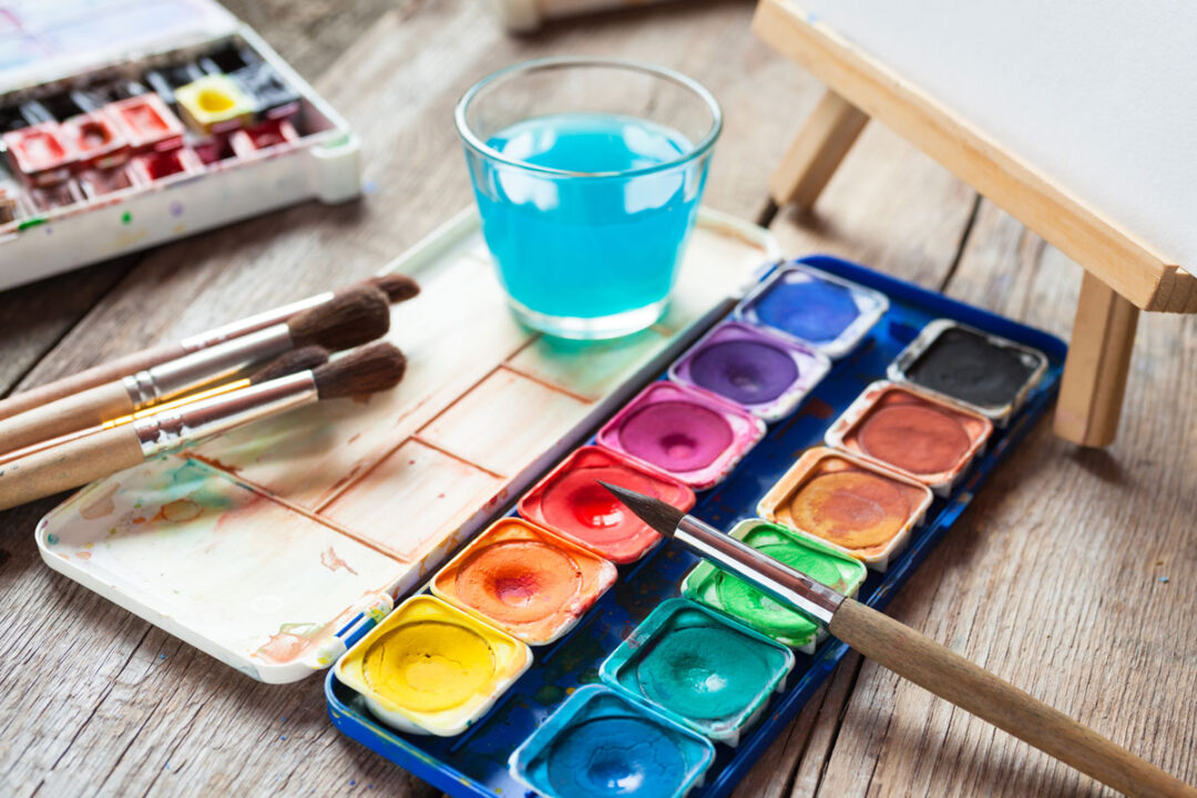 How to Watercolor - a complete guide for beginners * Moms and Crafters