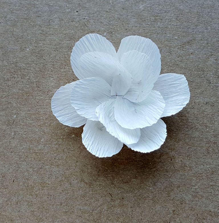 crepe-paper-peony-template-free-printable-moms-and-crafters