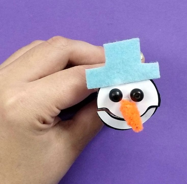 Snowman Puppets with Clothespin - free template! * Moms and Crafters