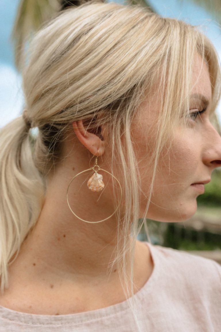 DIY Seashell Jewelry - Bracelets, Earrnings, and Necklaces!