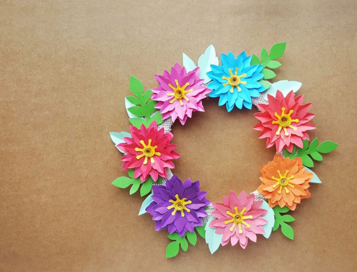 Paper Flower Wreath Tutorial Free Printable Templates paper-flower-wreath-tutorial-free-printable-templates