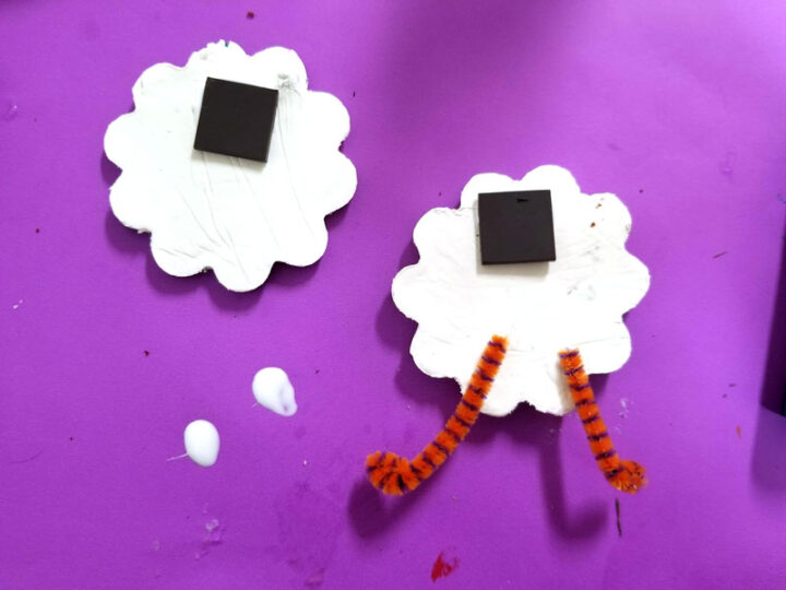 Monster Craft Invitation - Decorate Magnets! * Moms and Crafters