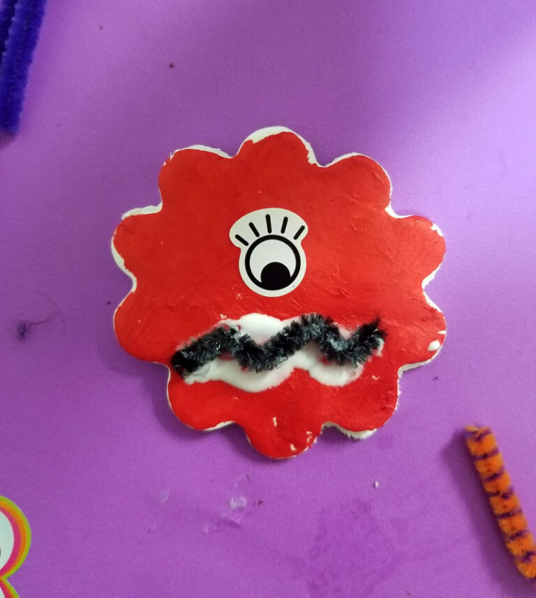 Monster Craft Invitation - Decorate Magnets! * Moms and Crafters