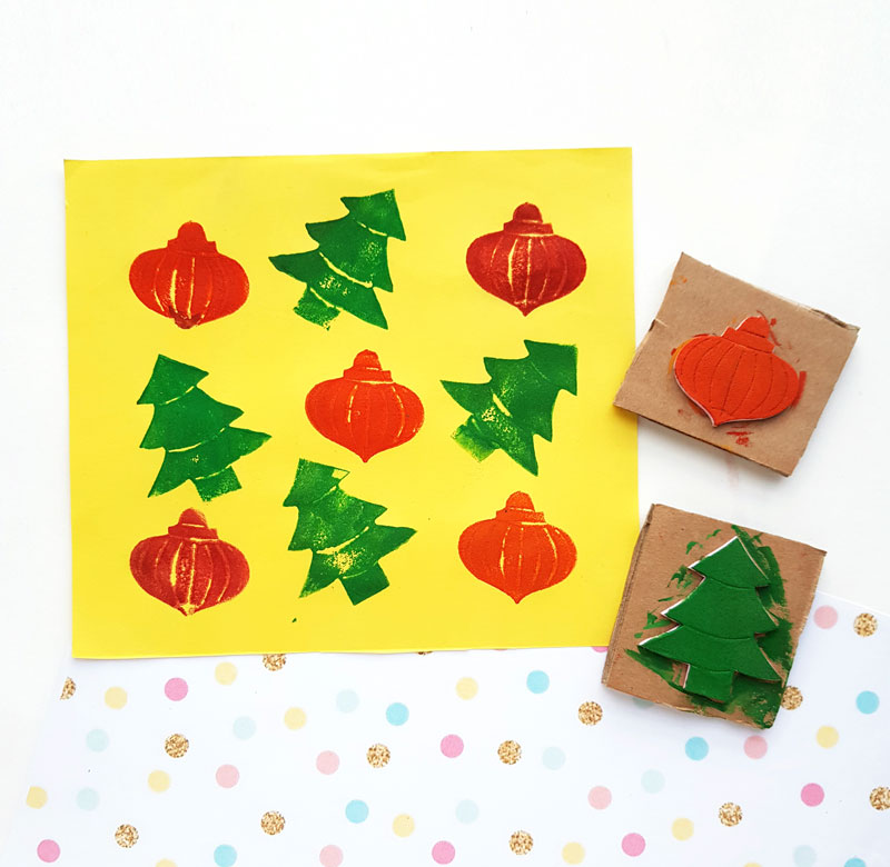 DIY Christmas Stamps * Moms and Crafters
