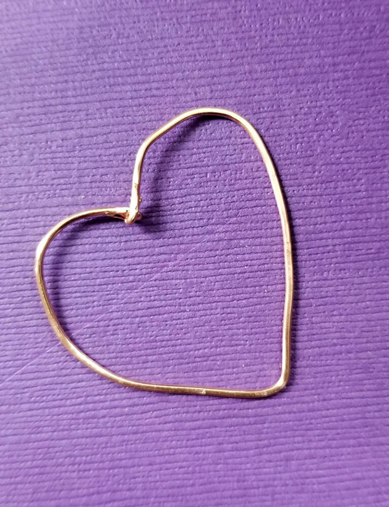 These wire wrapped hearts are stupid simple to create (make a dozen!)