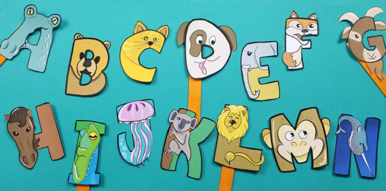 Print and Craft the Cutest Animal Alphabet Puppets! * Moms and Crafters