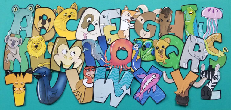 Print and Craft the Cutest Animal Alphabet Puppets! * Moms and Crafters