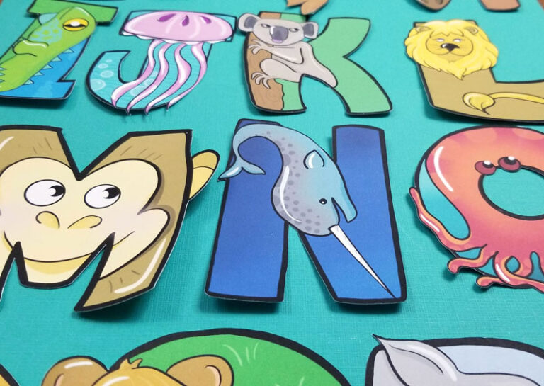 Print and Craft the Cutest Animal Alphabet Puppets! * Moms and Crafters