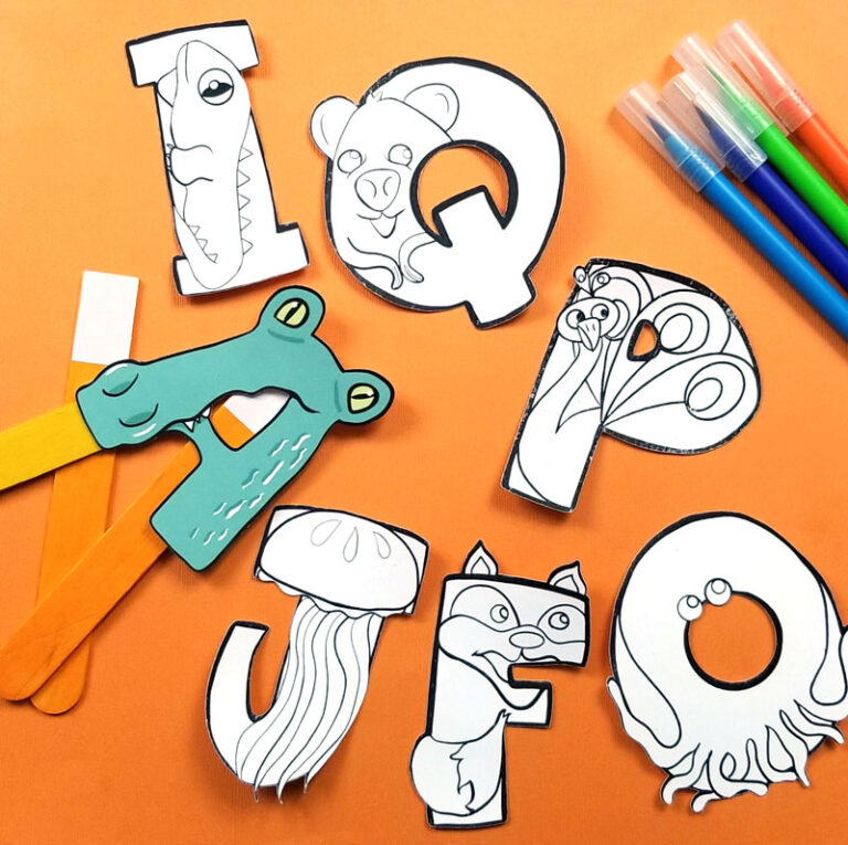 Print and Craft the Cutest Animal Alphabet Puppets! * Moms and Crafters