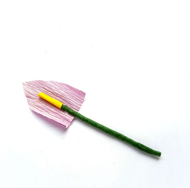 Calla Lily Template - Crepe Paper Flowers * Moms and Crafters