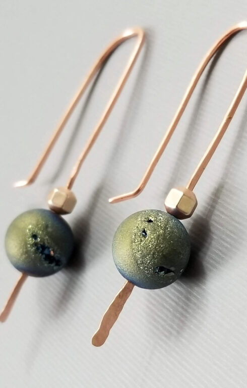 DIY Metal Earrings - Metal Stick Earrings * Moms and Crafters