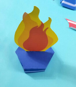 Paper Rocket Template - for favor boxes or paper toys!