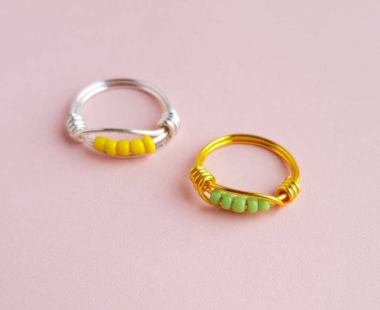 Wire Wrapped Ring Tutorial for Beginners - Moms & Crafters