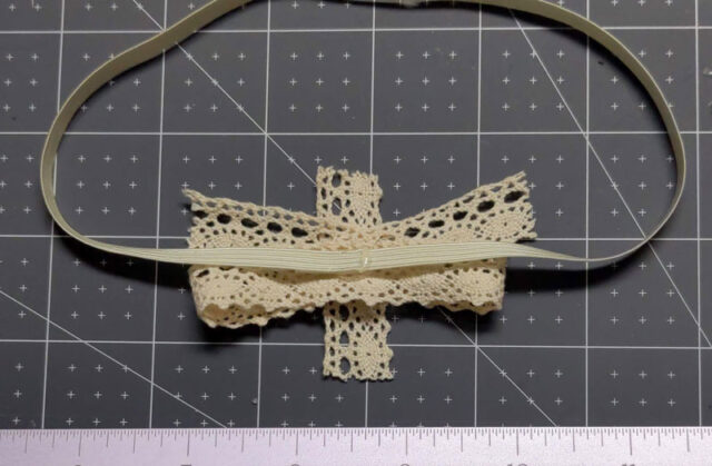 How to Make a Perfect Bow with an Easy Hack! * Moms and Crafters