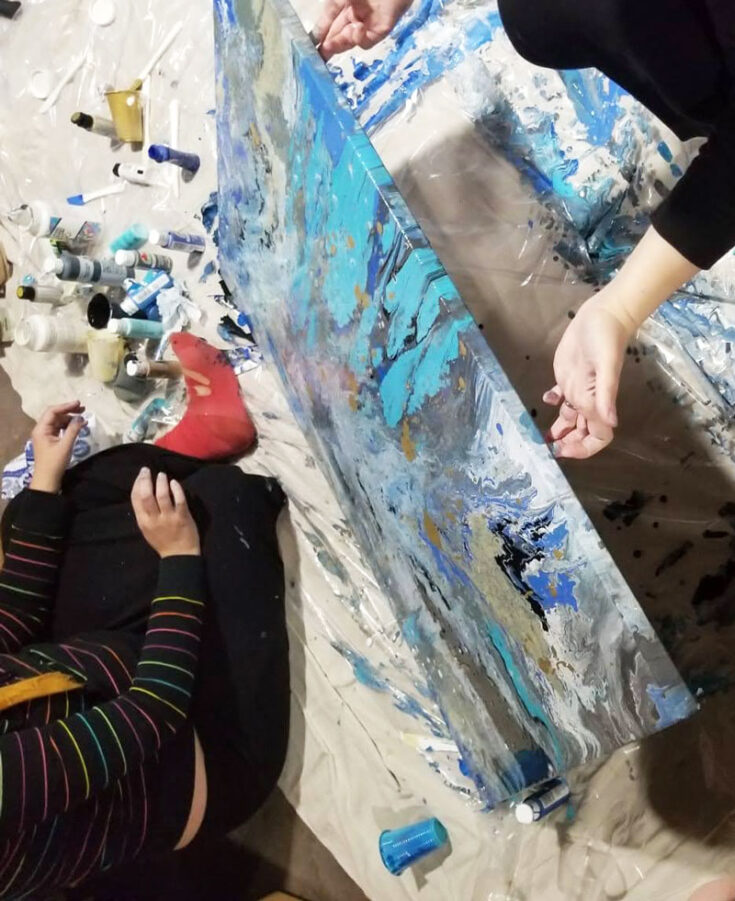 Poured Paint Art Tutorial - and a Mom Play Date * Moms and Crafters