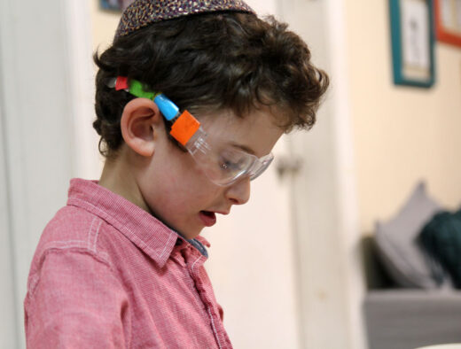 Science Birthday Party - A Fun STEM-y Celebration! * Moms and Crafters