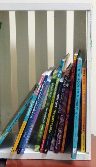 Science Birthday Party - A Fun STEM-y Celebration! * Moms and Crafters