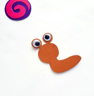 Paper Snail Puppet Craft - Free Template * Moms and Crafters