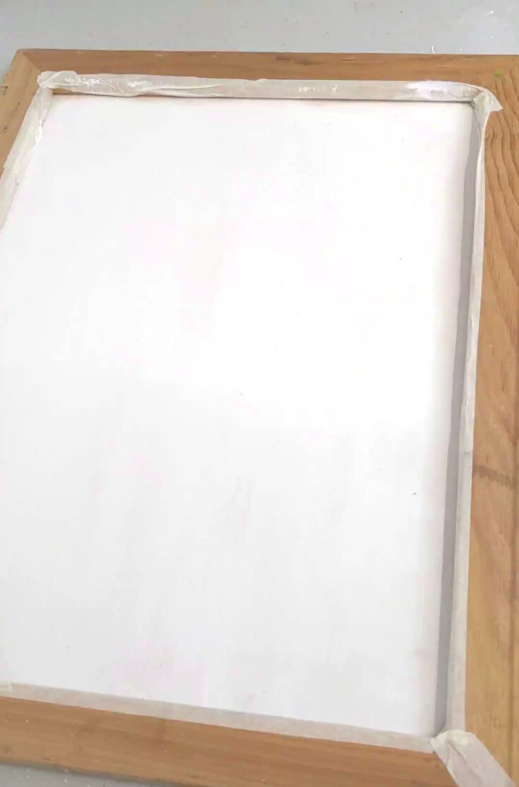 How to Make a Reverse Canvas * Moms and Crafters