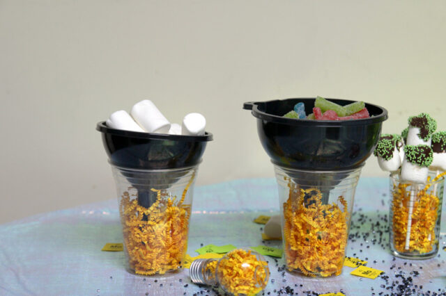 Science Party Food Ideas * Moms and Crafters