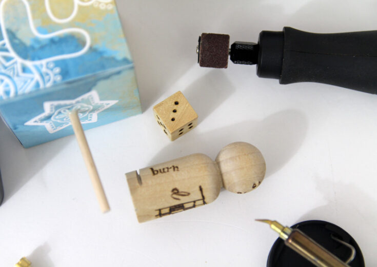 Craft Gadgets: 8 Cool Crafting Gadgets to Gift * Moms and Crafters