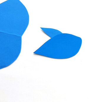 One Fish Two Fish Craft - Dr Seuss Book Puppets! * Moms and Crafters