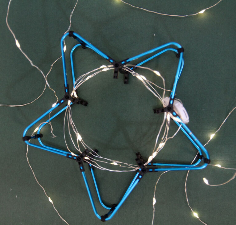 DIY Night Light - STEM Challenge for Kids * Moms and Crafters