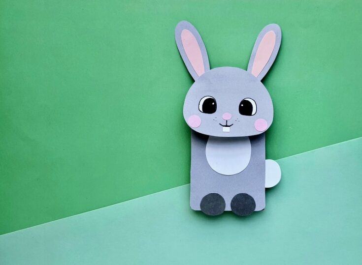 Paper Bag Bunny Puppet - Free Template * Moms and Crafters