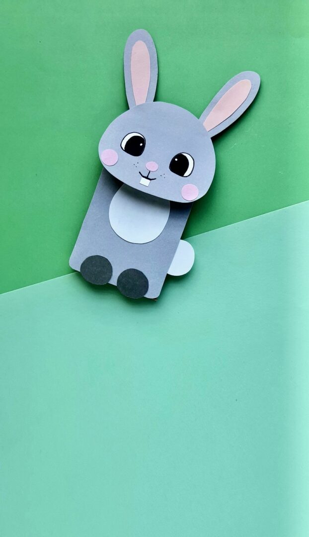 Paper Bag Bunny Puppet - Free Template * Moms and Crafters
