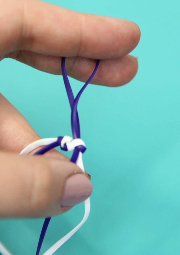 Butterfly Stitch Lanyard - Gimp Bracelet * Moms and Crafters